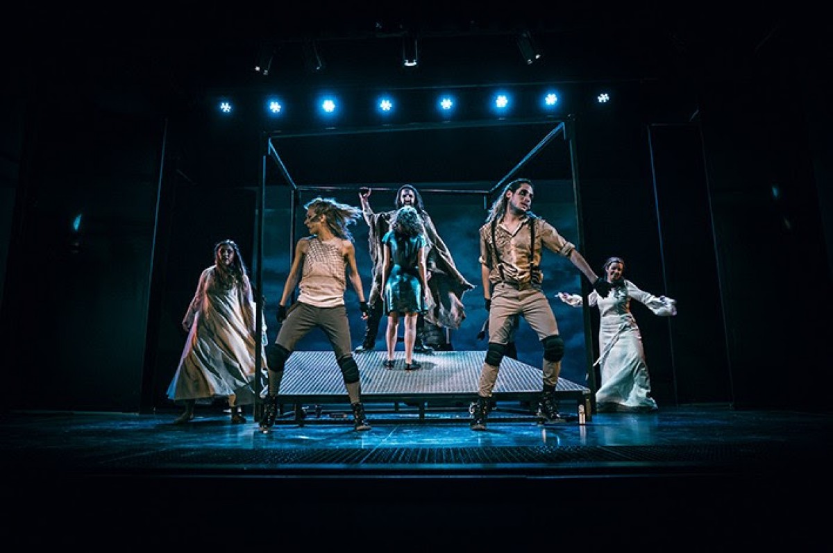 Sangtraït reviu amb un musical inspirat en «El comte Arnau» | Enderrock.cat