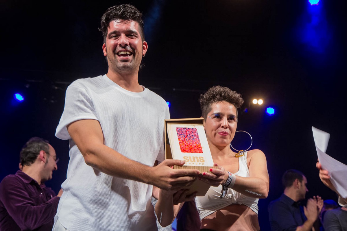 Jansky: «A fora mai no ens demanen per què cantem en català ...