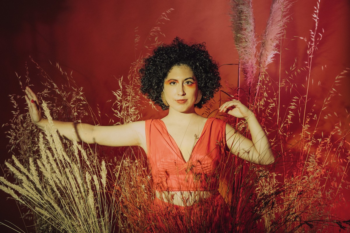 La natura artística de Laura Guarch cobra vida a Tortosa | Enderrock.cat