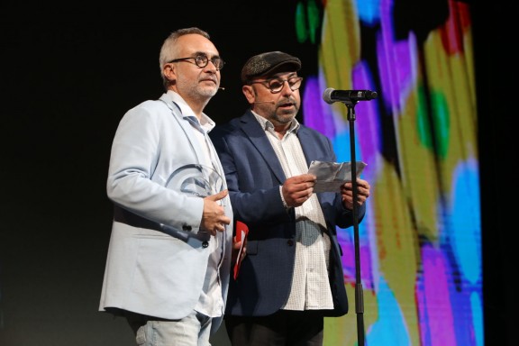 Andreu Juanola i Alba Riera presentaran la gala dels Premis Enderrock ...