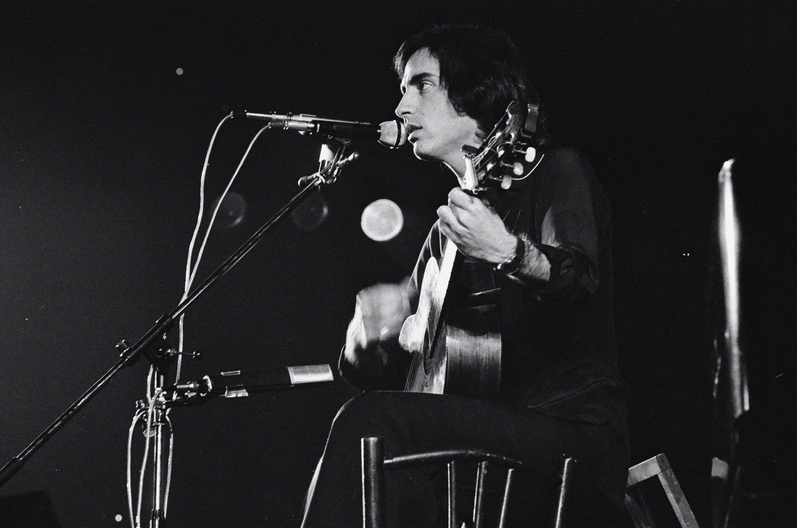 L’espectacle ‘Llach – Gener 76’ dona el tret de sortida al Barnasants ...